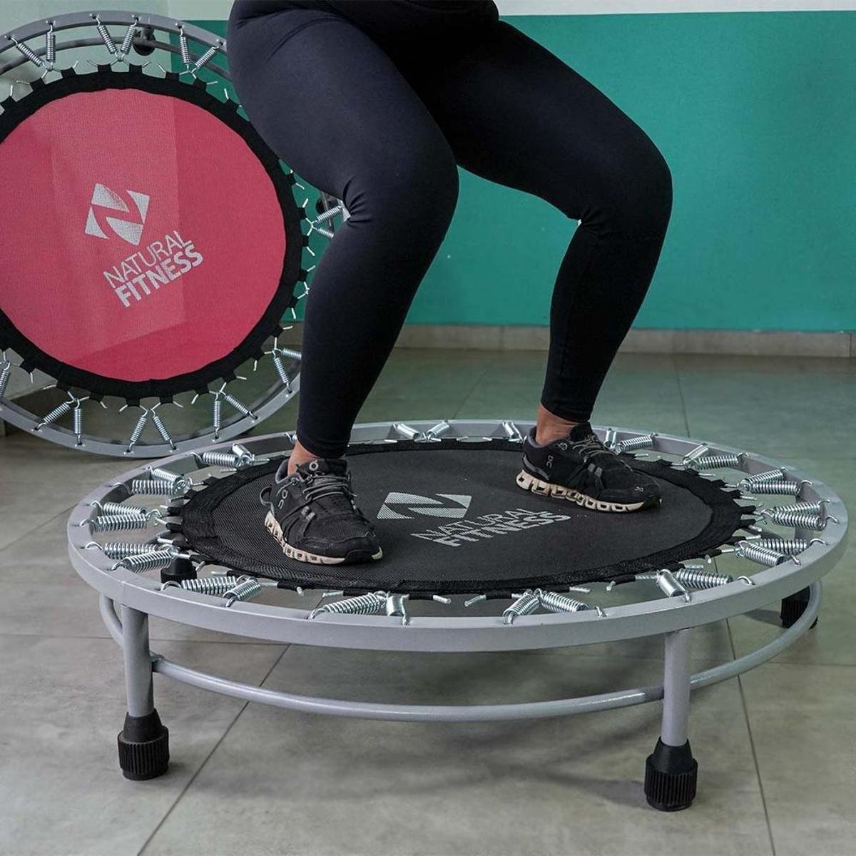 Cama Elástica Mini Jump Preto Com Capa de Proteção De Trampolim ...