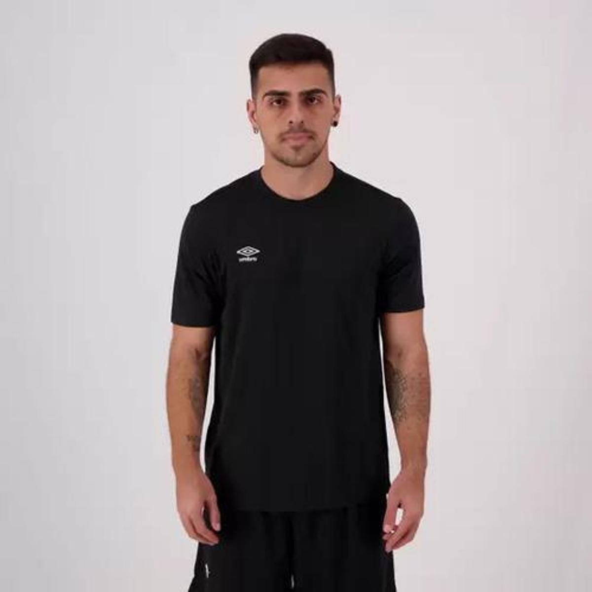 Camisa Masculina Umbro Training Futebol Striker Preta - Preto | Netshoes