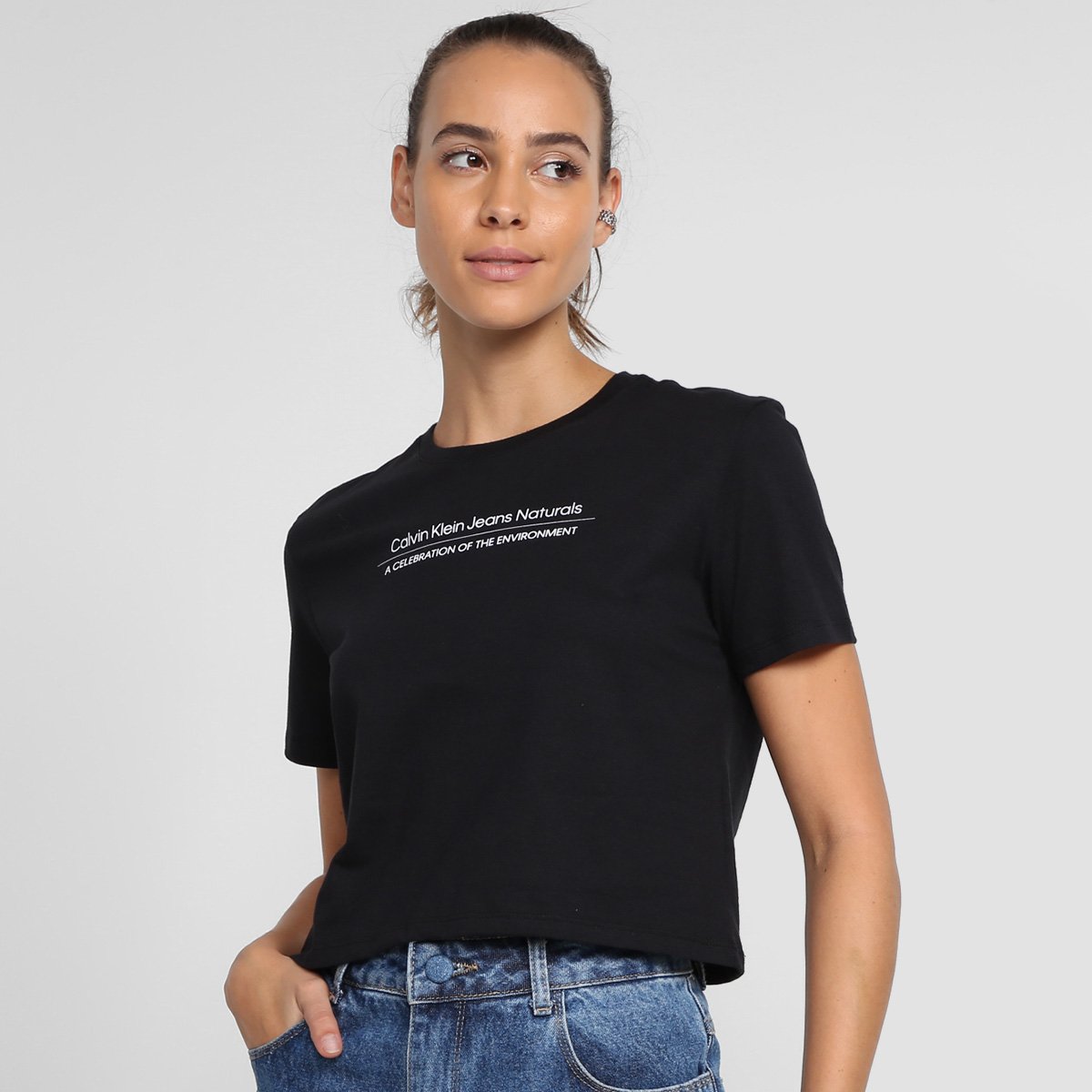 Camiseta Cropped Calvin Klein Sustain Naturals Organica Feminina - Preto | Netshoes