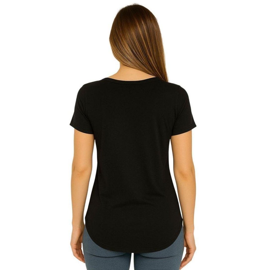 Camiseta Diadora Big Logo Movimento Feminina - Preto P - Preto | Netshoes