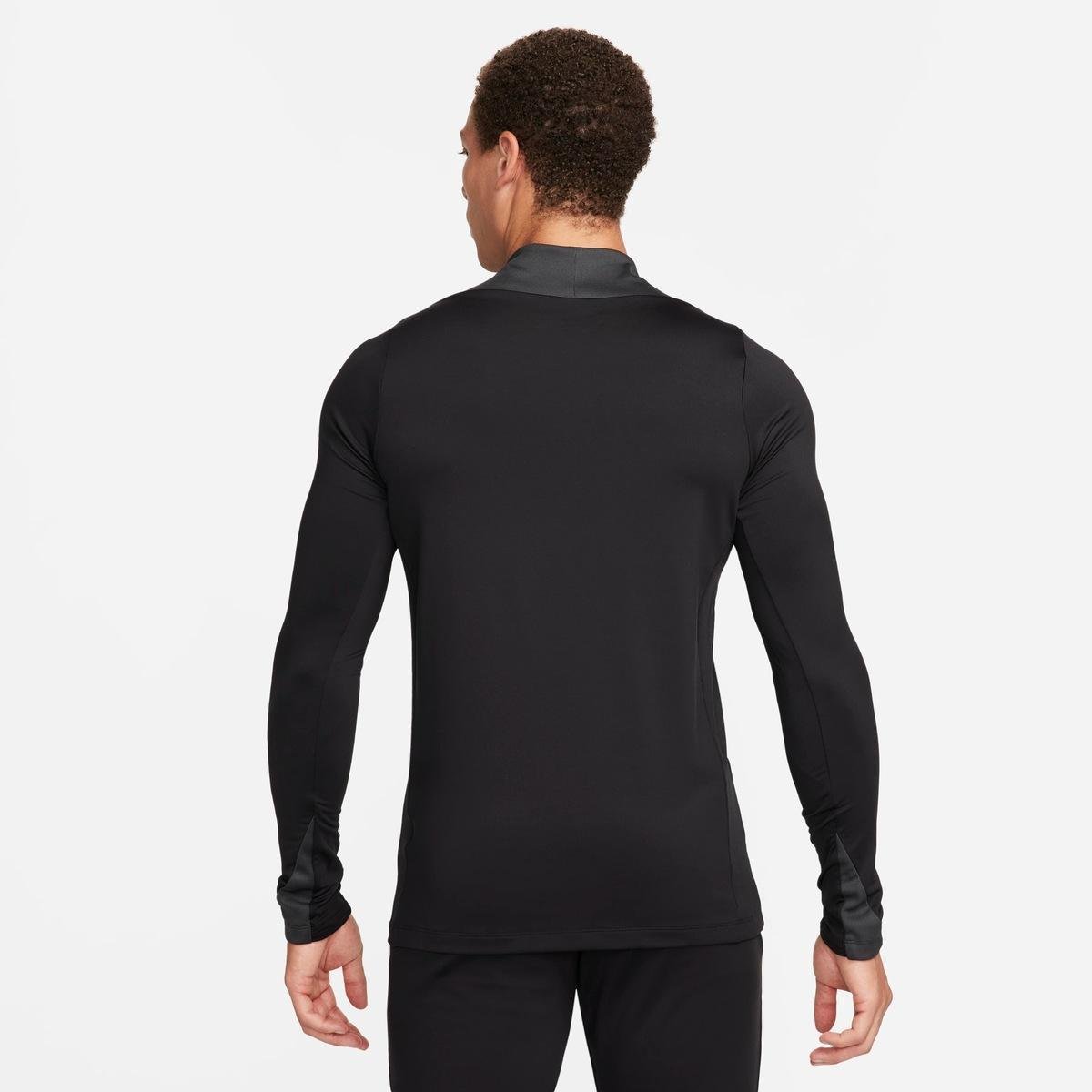 Camiseta Dry Fit em promoção na Netshoes!