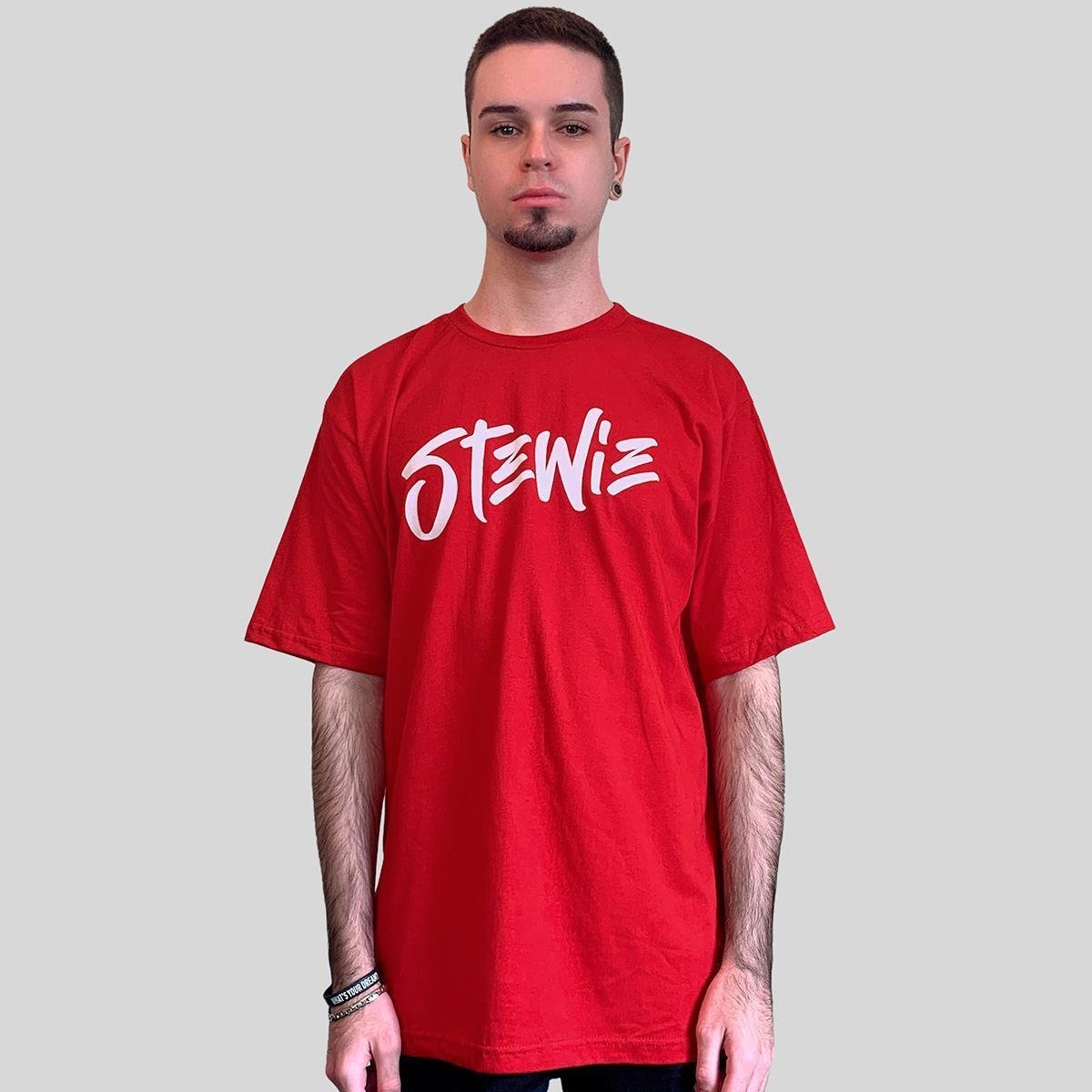 Camiseta Stewie Logo Vermelha - Branco | Netshoes