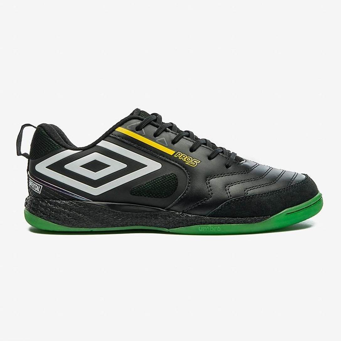 Chuteira Futsal Umbro Pro 5 Bump Brfutsal - Preto | Netshoes