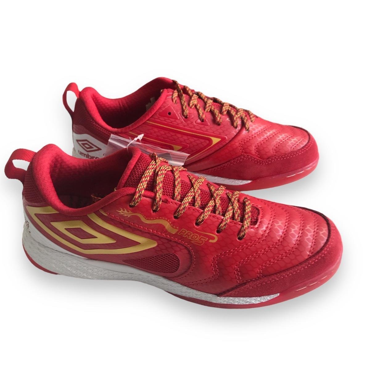 Chuteira Futsal Umbro Pro 5 Bump Dragon Year - Vermelho | Netshoes