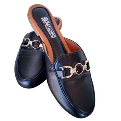 Mule feminino preto bico redondo com detalhe dourado - Preto | Netshoes