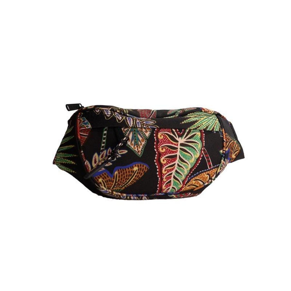 Pochete Farm Preta Folhagem Cool - Preto | Netshoes