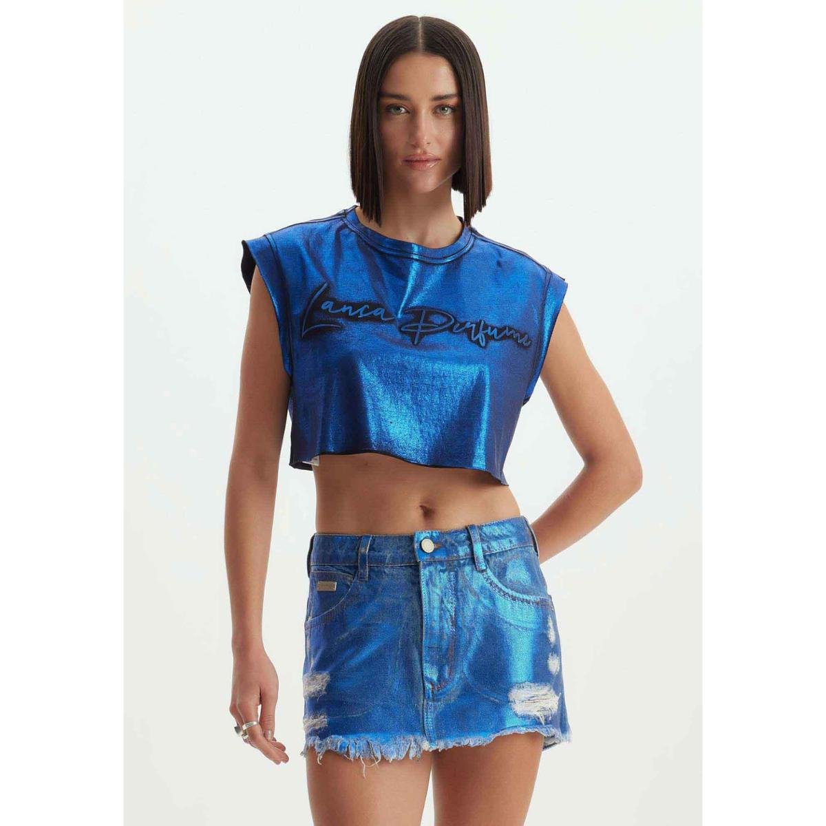 T-shirt Cropped Muscle Lança Perfume - Preto | Netshoes