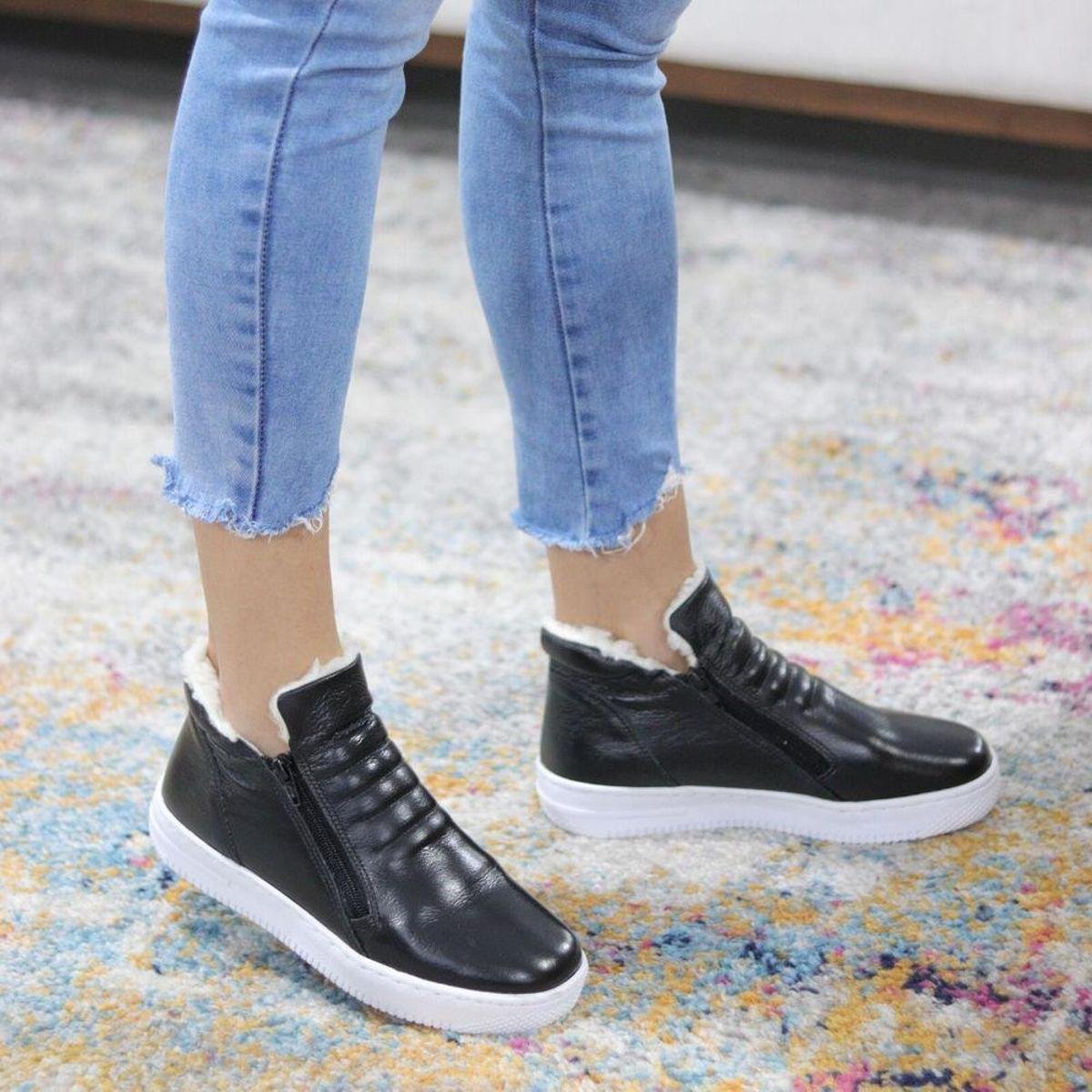 Tênis Botinha Todo Forrado com Lã Italeoni - Preto | Netshoes