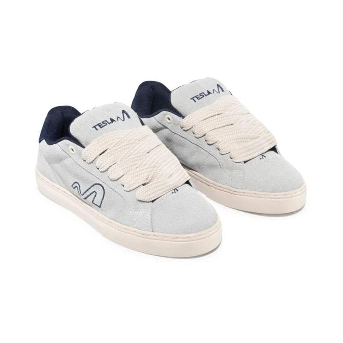 Tenis Tesla Hertz em promoção na Netshoes!