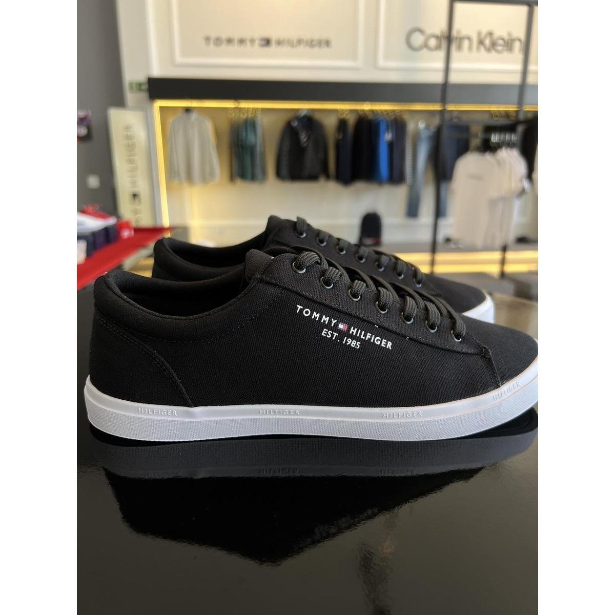 Tênis Tommy Hilfiger Essential Lettering Assinatura Estampado na ...