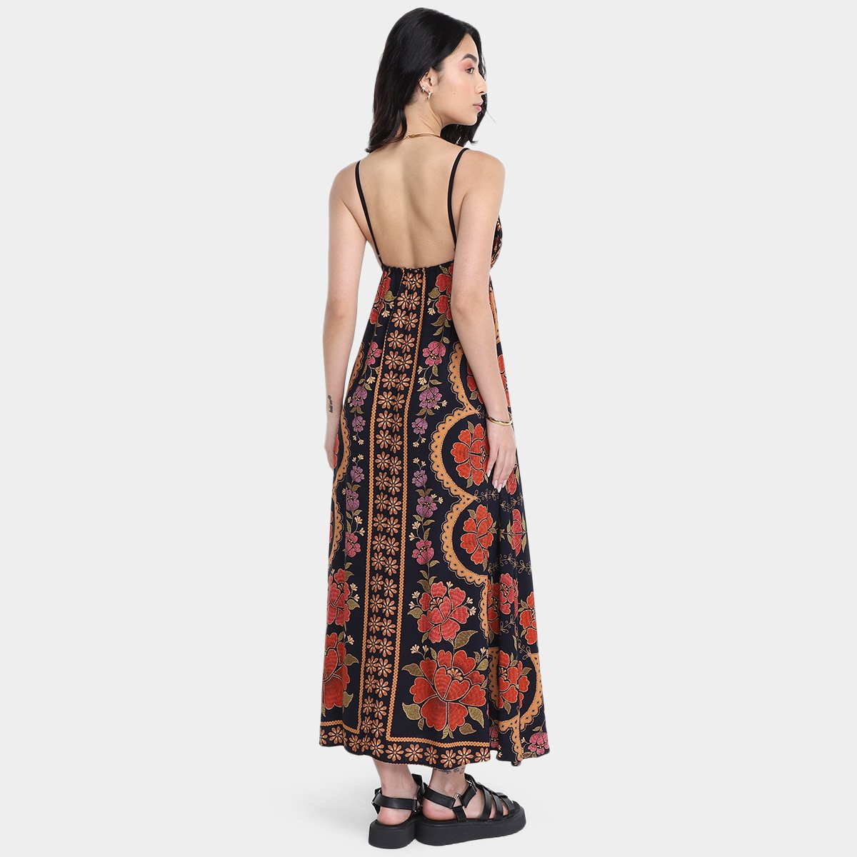 Produtos da marca Farm na Netshoes!