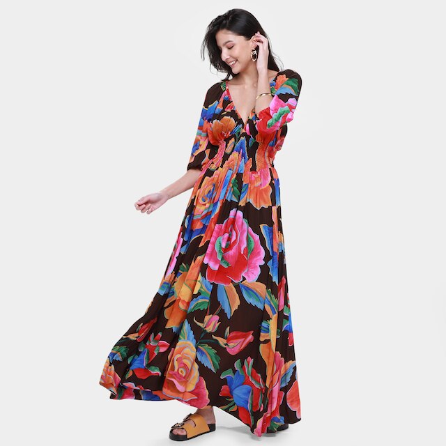 Vestido Longo Manga Longa Farm em promoção na Netshoes!